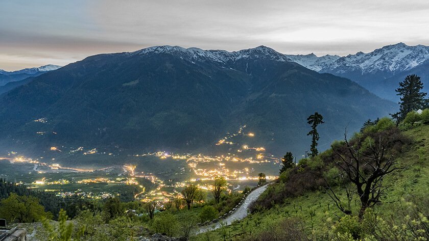 Sethan & Hamta Valley Guide: Snow Sports, Trekking, and More